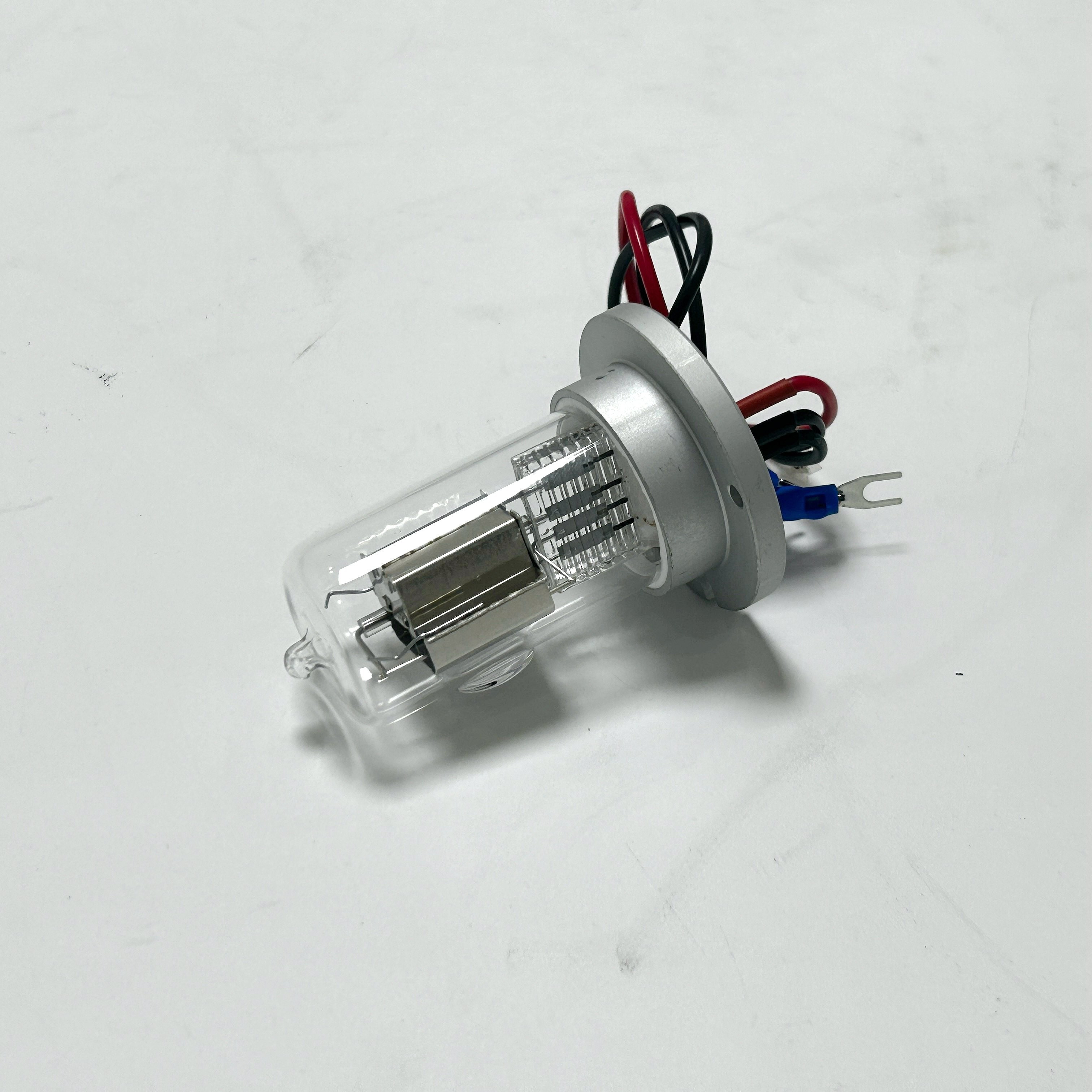 2.5V Deuterium Lamp DD2.5TZ for UV, HPLC, AA, CE